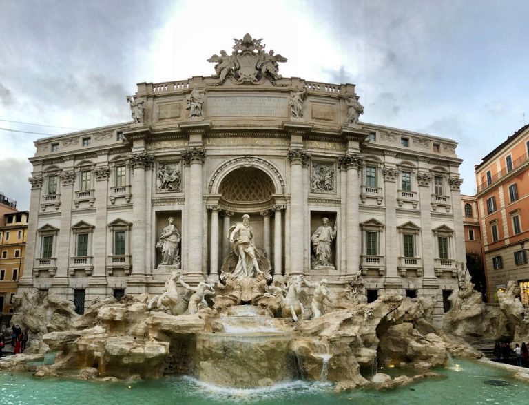 4 Interesting Trevi Fountain Facts