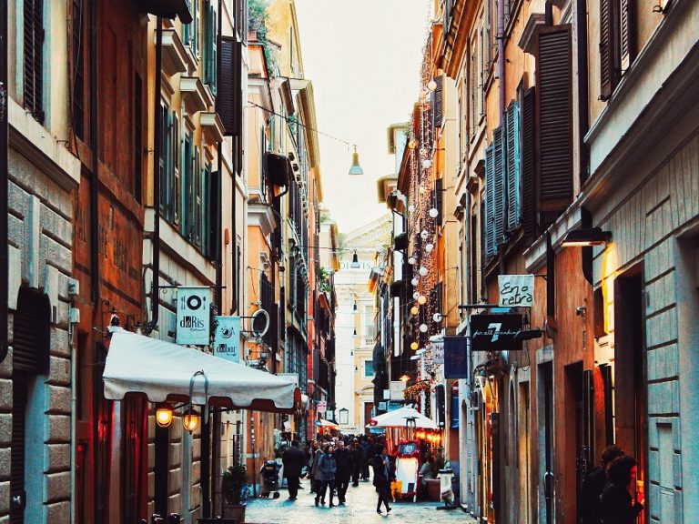 4 Most Beautiful Streets in Rome